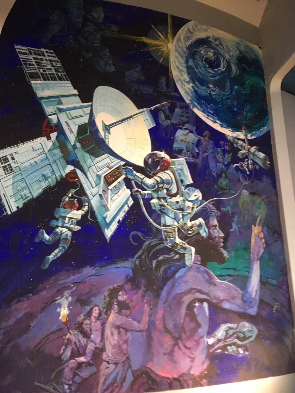 21+ Best Things to Do at Epcot in 2023 (unique!)