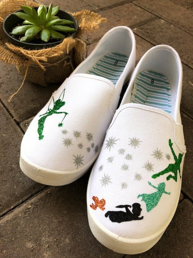 19+ Best Shoes for Disney World: #1 Buying Guide for Kids + Adults!