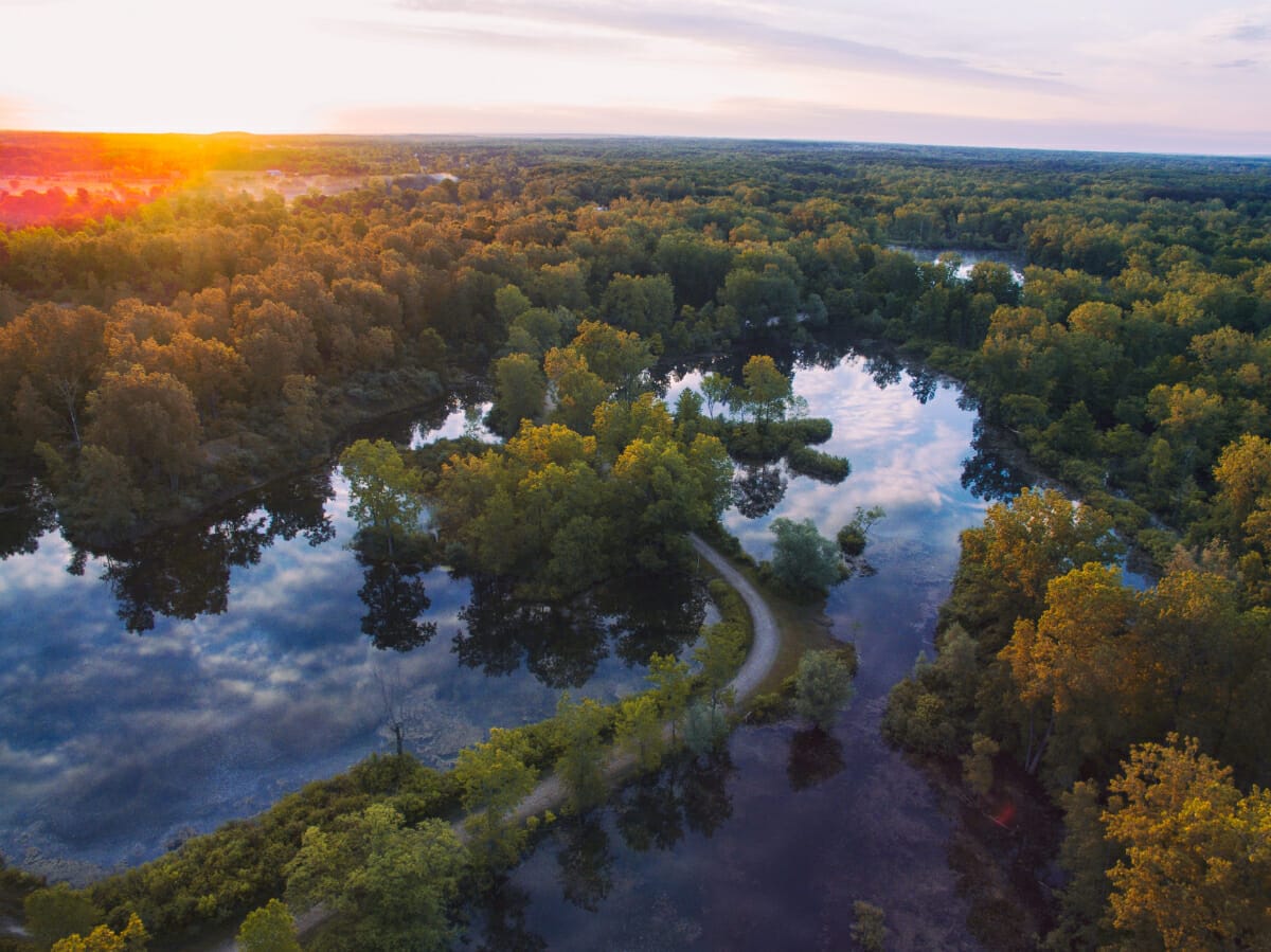 21 Fun & Interesting Facts about Michigan (unique!)