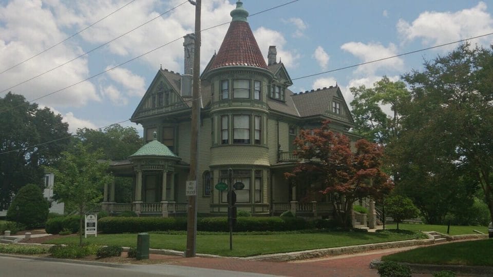 17 Charming Small Towns in Virginia to Check Out