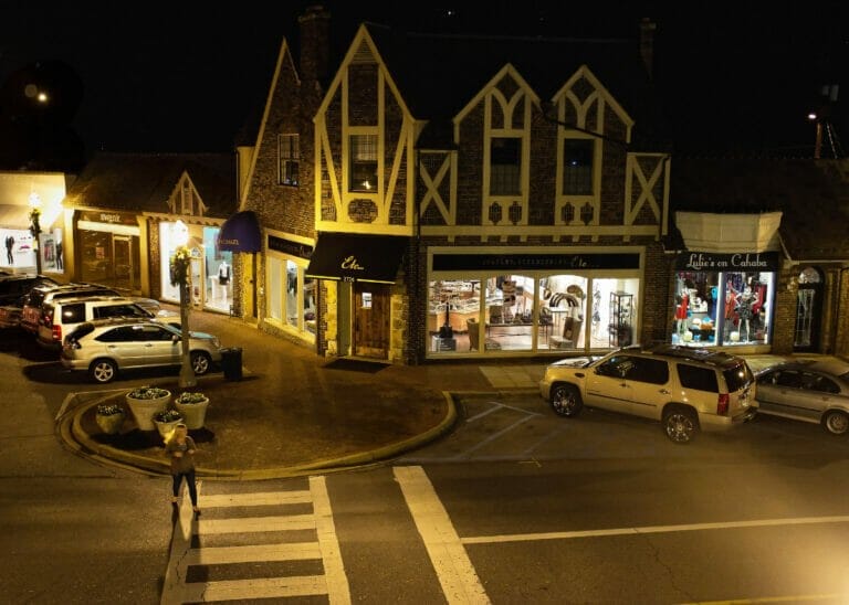 17 Charming Small Towns in Alabama that You Need to Visit (2023)