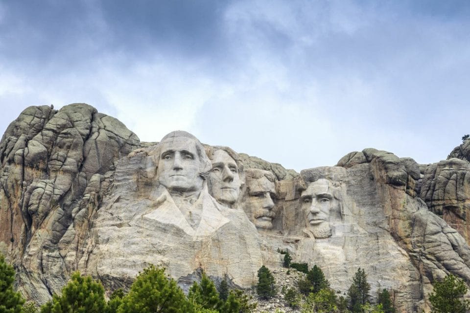 What is South Dakota Famous For? 20+ Things South Dakota is Famous For