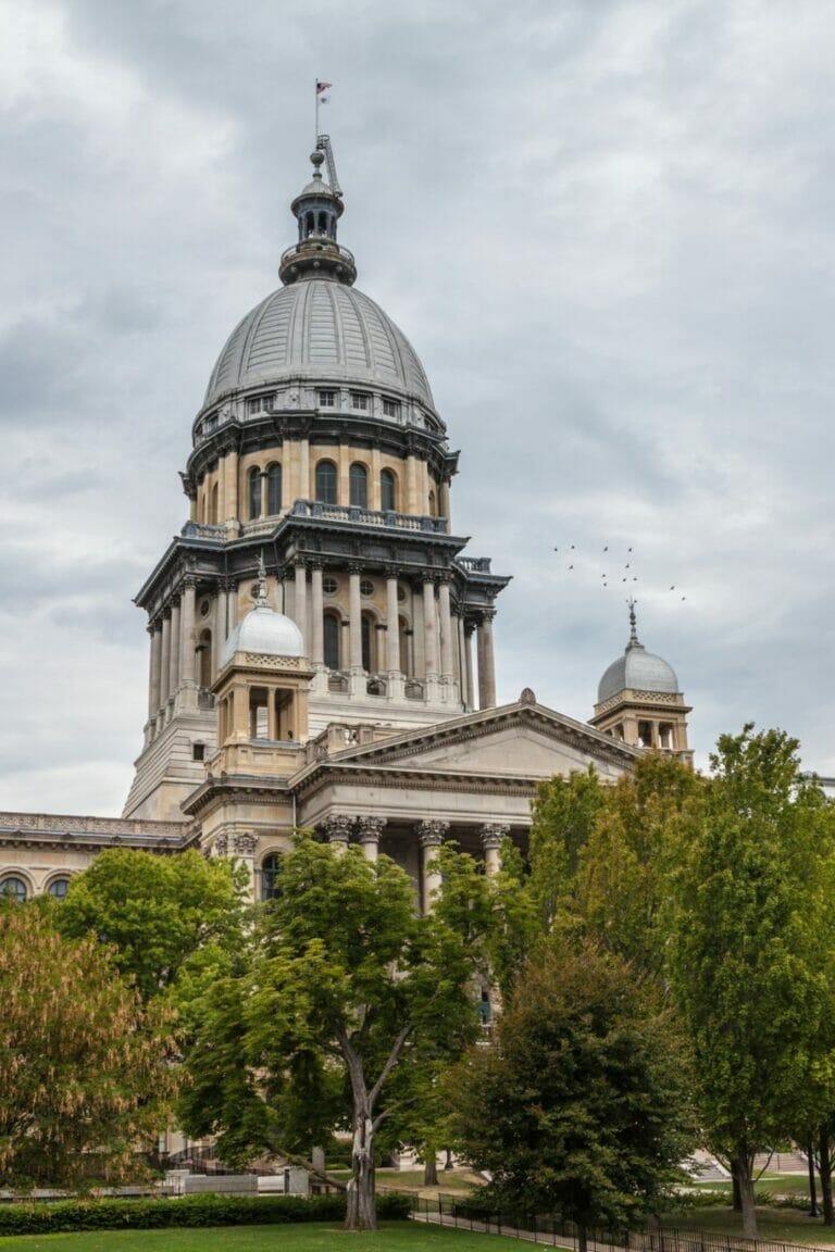 25 Amazing Things Illinois is Known For (+ Famous For!)